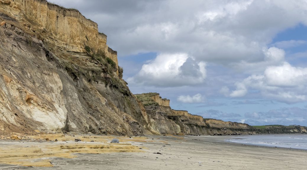 Gemstone Beach New Zealand - Small Sensor Photography by Thomas Stirr
